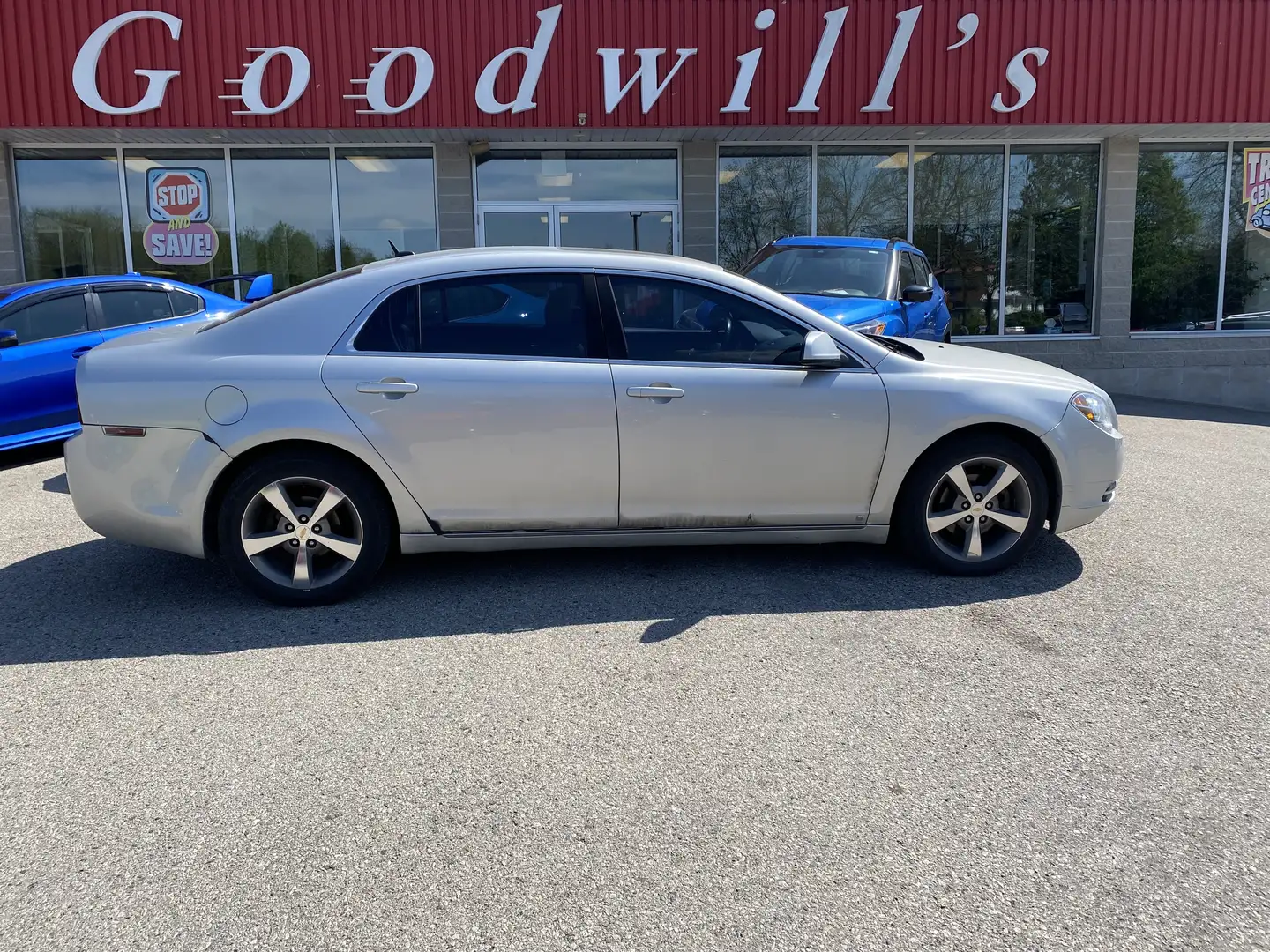 2009 Chevrolet Malibu | $ 2,750 | 218,000 km | Gasoline Sedan for sale ...