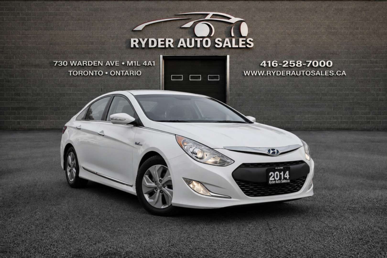 2014 Hyundai SONATA | $ 9,995 | 111,850 km | Gas/Electric Hybrid Sedan ...