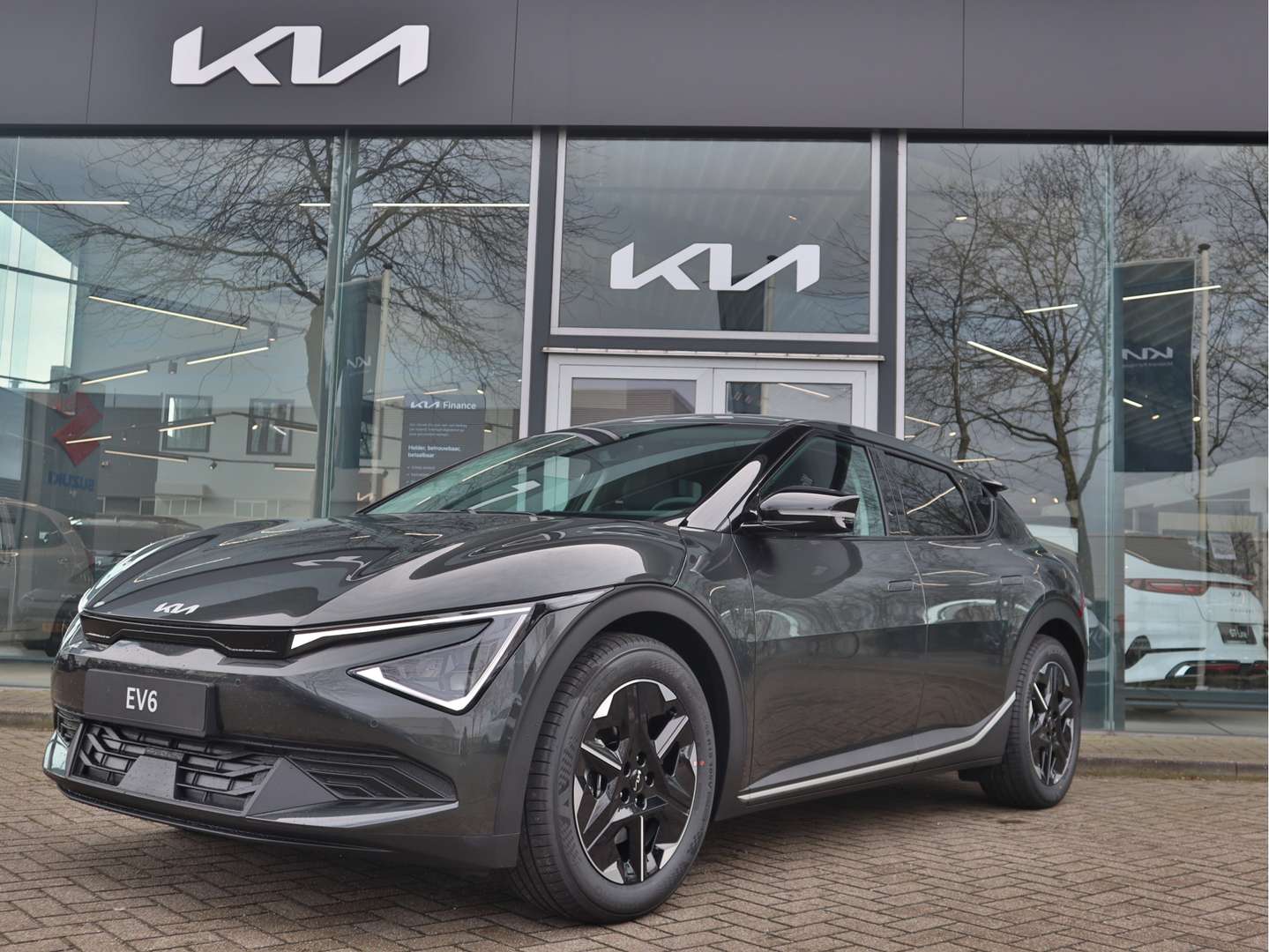 Kia EV6 occasion | SUV/Off-Road/Pick-Up | Grijs | in WEERT voor € 47.622,-