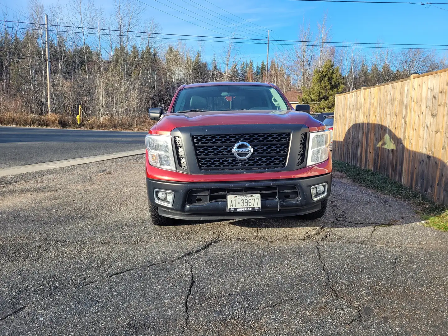 2017 Nissan Titan | $ 23,500 | 111,644 km | Gasoline Pick-up Truck for ...