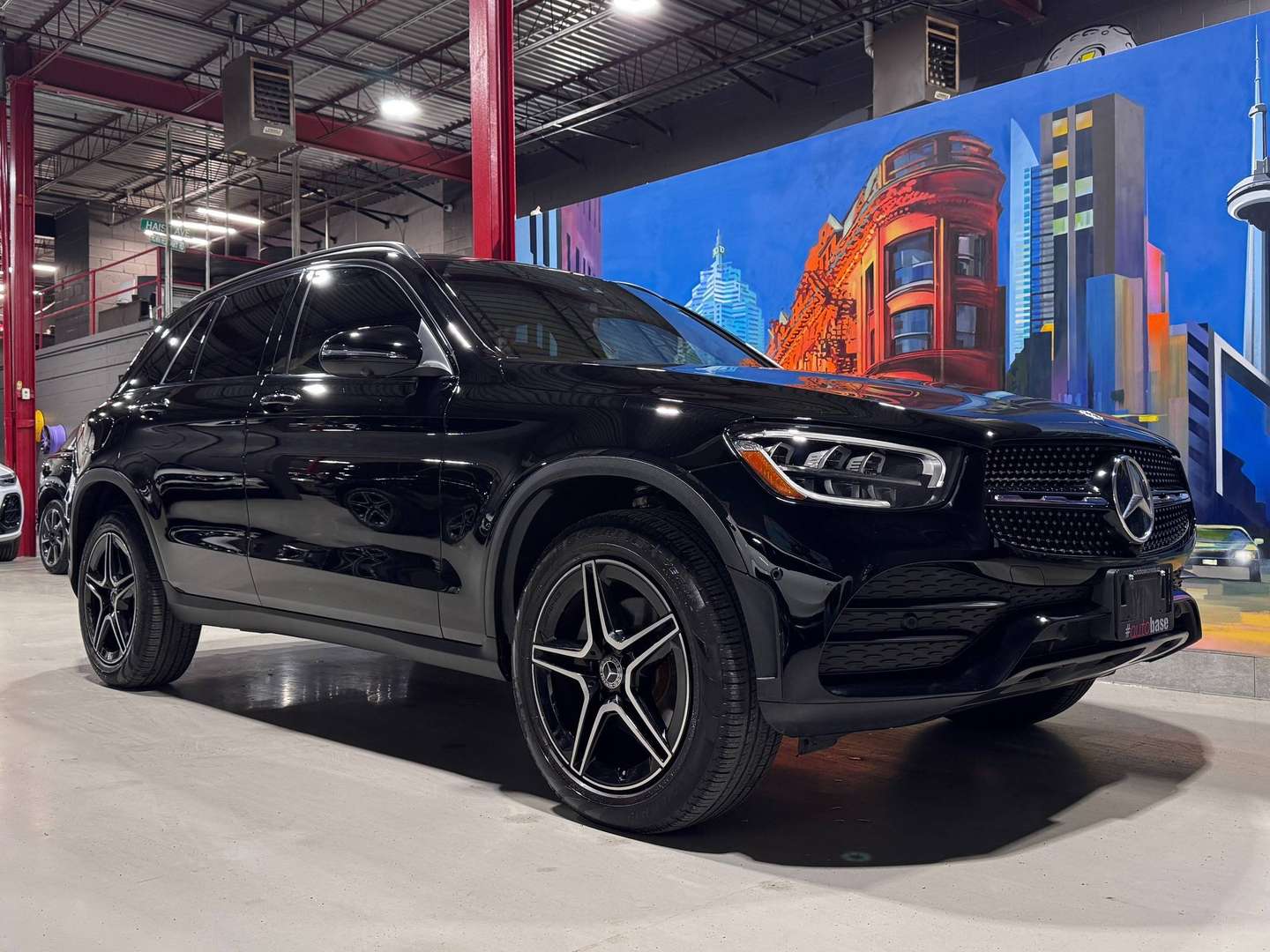 2022 Mercedes-Benz GLC | $ 35,888 | 64,000 km | Gas/Electric Hybrid SUV ...