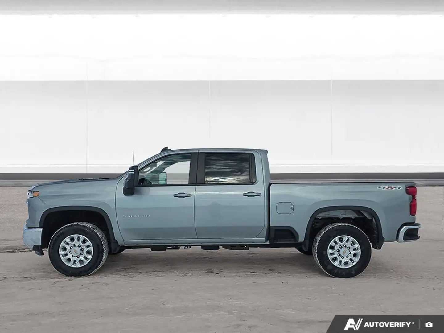 2025 Chevrolet Silverado 3500 | $ 76,999 | 30,728 km | Diesel Pick-up ...