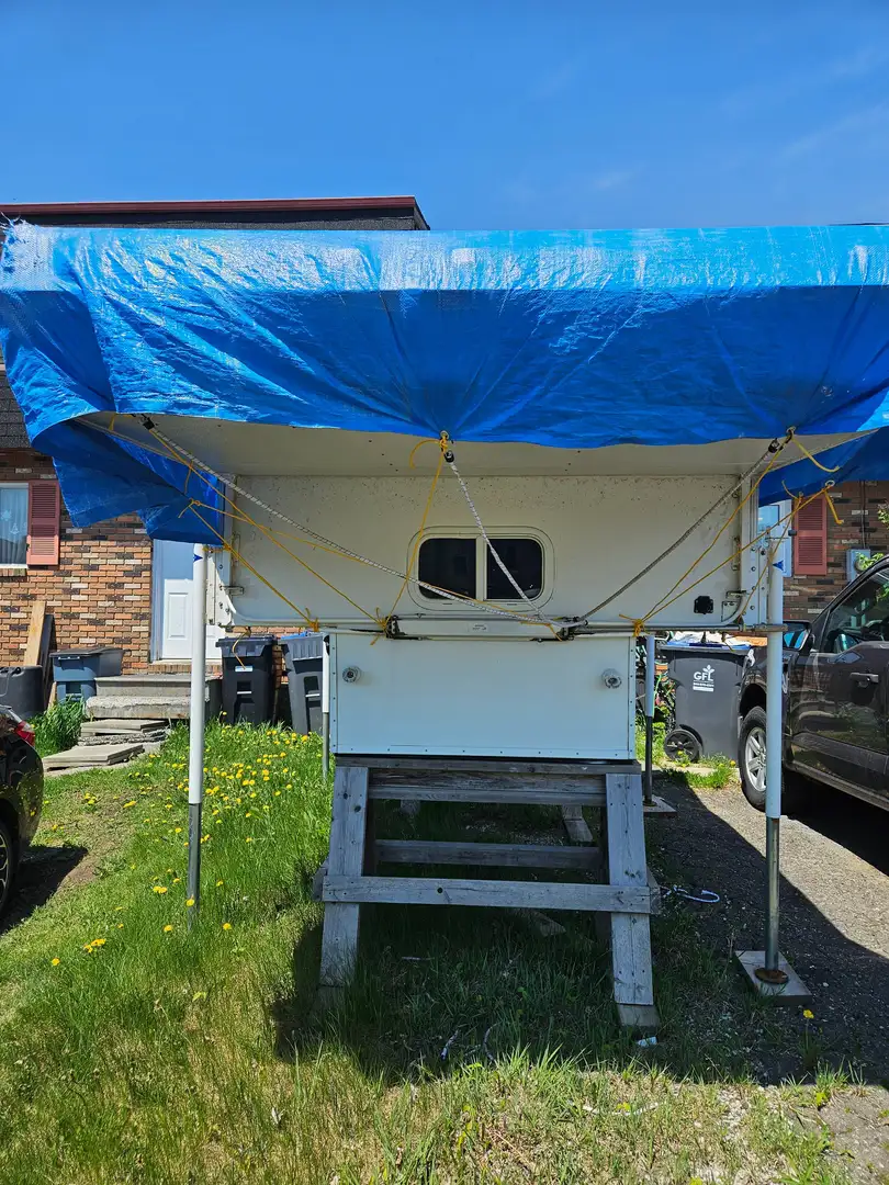 2008 Forest River Bronco | $ 2,500 | 0 km Truck Camper for sale by ...