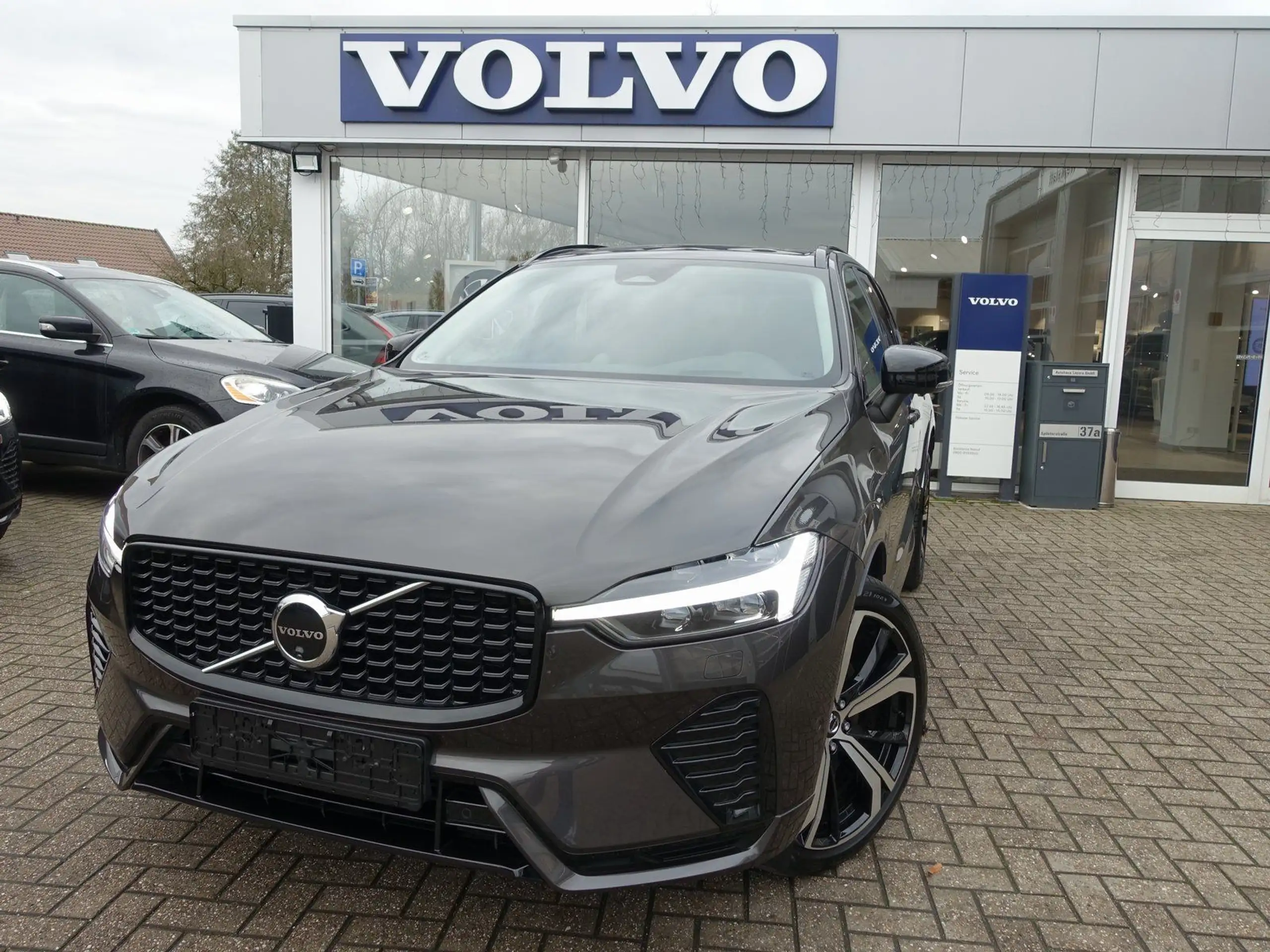 Volvo XC60 Ultra T8 AWD Plug in/Pano/FourC/B&W/Massage, 2025, Hibrid ...