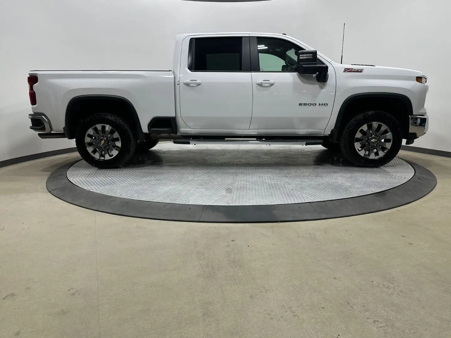 2025 Chevrolet Silverado 2500 | $ 64,999 | 12,835 km | Gasoline Pick-up ...