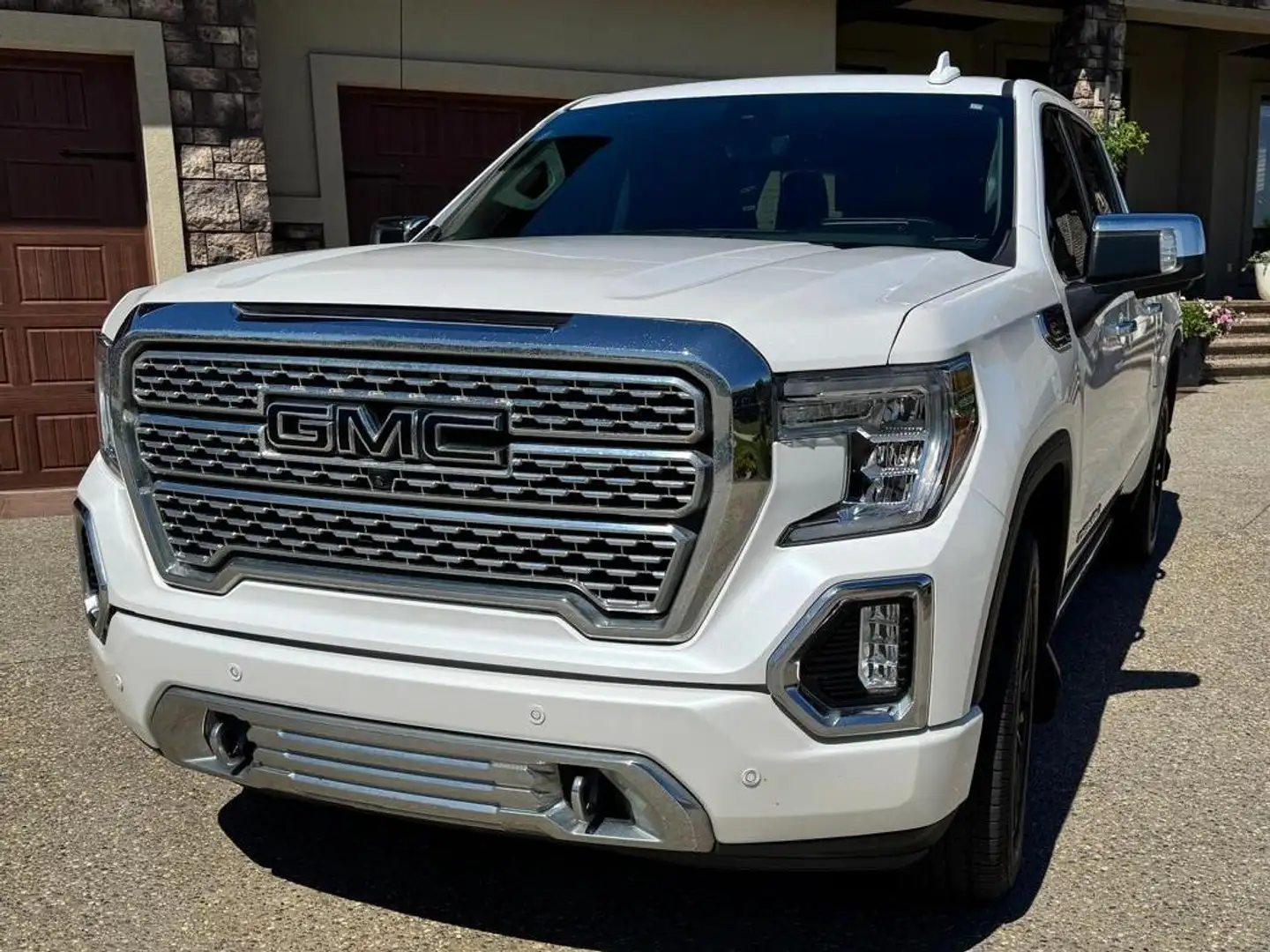2020 GMC Sierra 1500 | $ 54,900 | 75,000 km | Gasoline Pick-up Truck ...