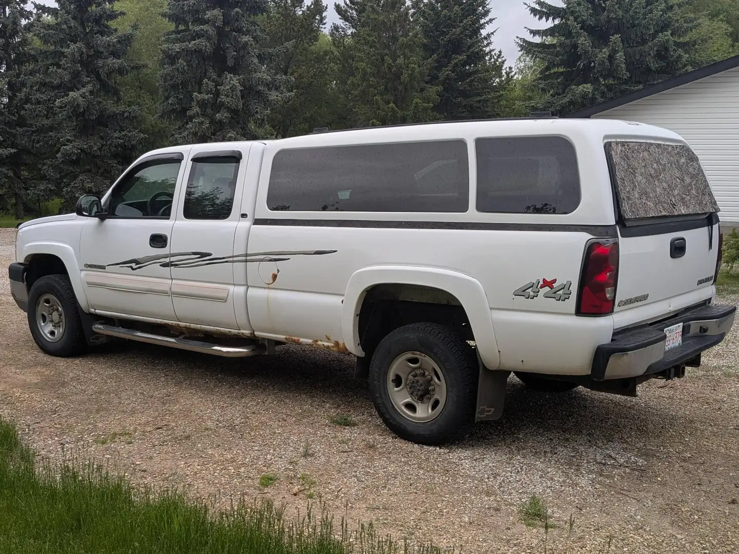 2004 Chevrolet Silverado 2500 | $ 3,800 | 286,815 km | Gasoline Pick-up ...