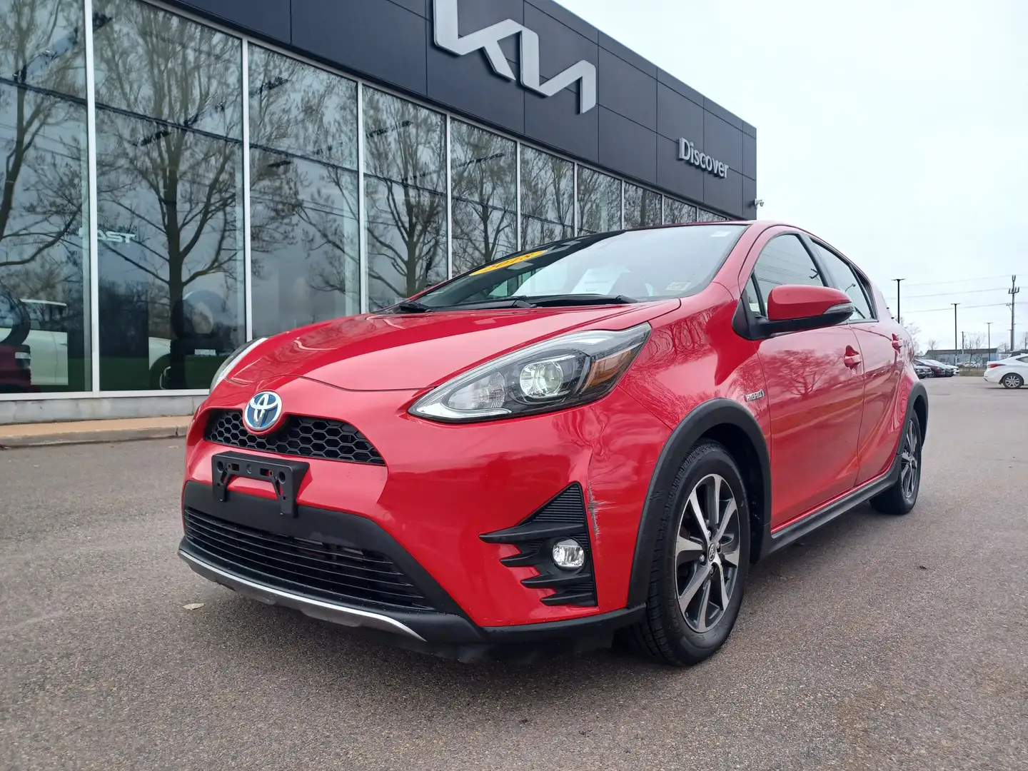 2018 Toyota Prius c | $ 19,995 | 68,725 km | Gas/Electric Hybrid ...