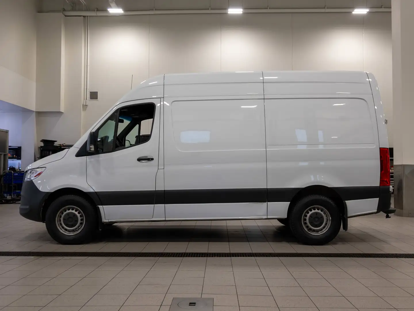 2020 Mercedes-Benz Sprinter | $ 36,995 | 132,750 km | Diesel Minivan ...