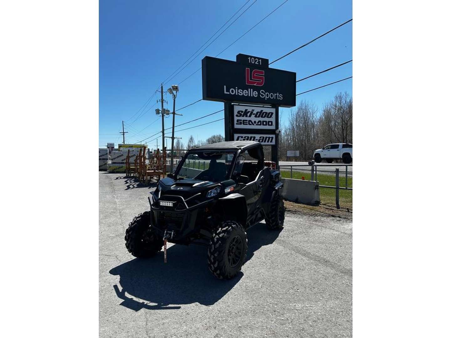 2023 Bombardier Unspecified | $ 24,500 | 4,710 km ATV - off road for ...