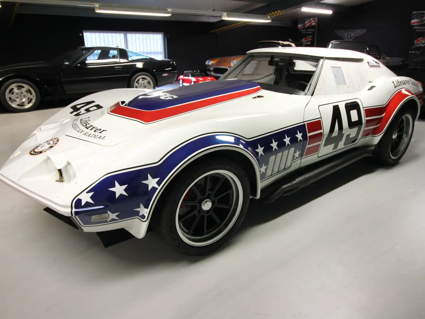 Corvette C3 Coupé in Weiß oldtimer in Mülheim-Kärlich für € 58.000,-