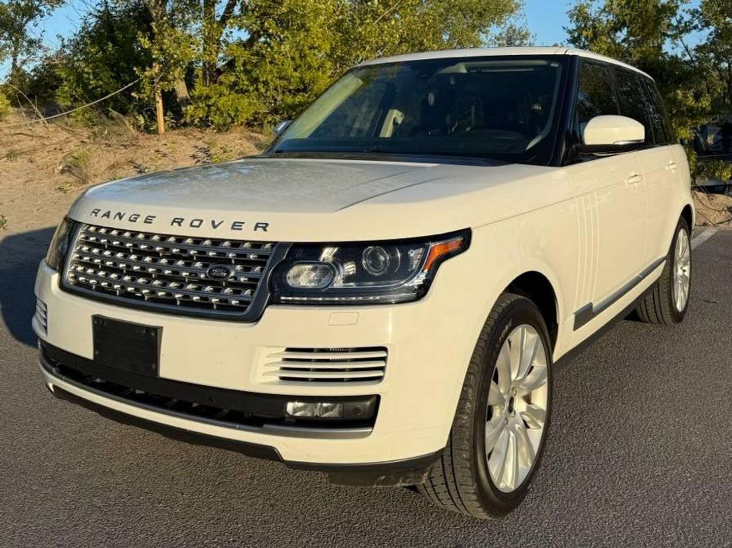 2013 Land Rover Range Rover | $ 23,500 | 146,500 km | Gasoline SUV for ...