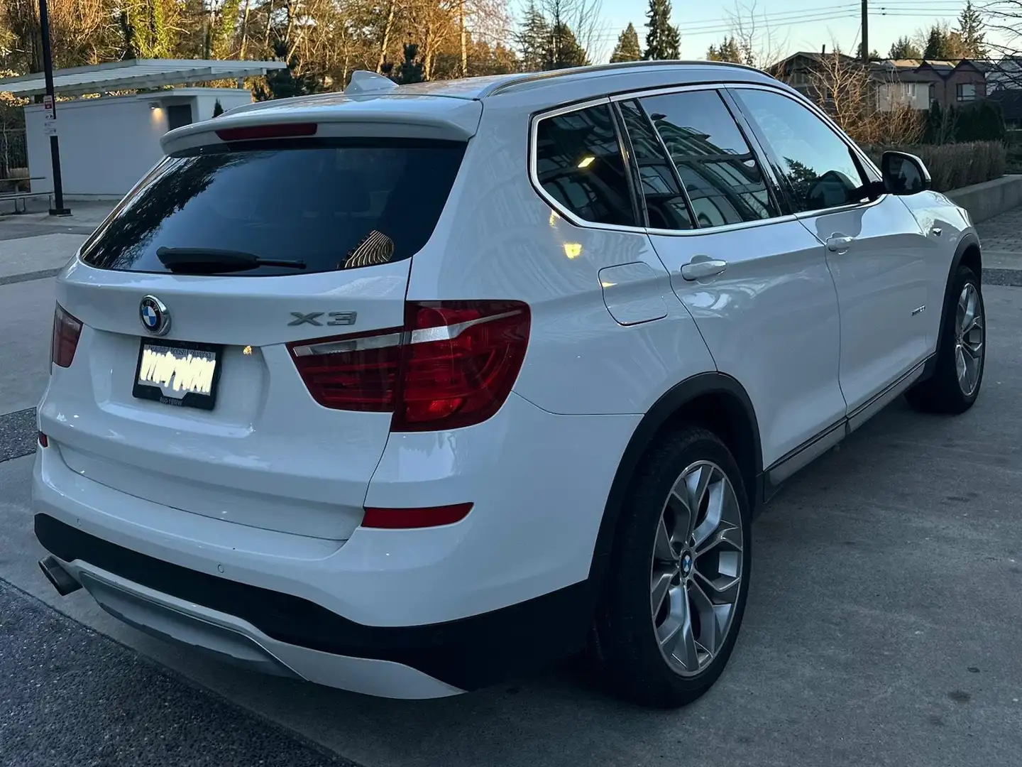2017 BMW X3 | $ 15,000 | 140,000 km | Gasoline SUV for sale by Private ...