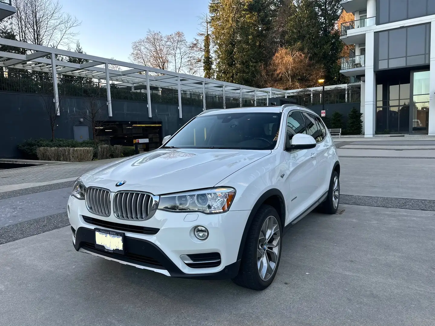 2017 BMW X3 | $ 15,000 | 140,000 km | Gasoline SUV for sale by Private ...