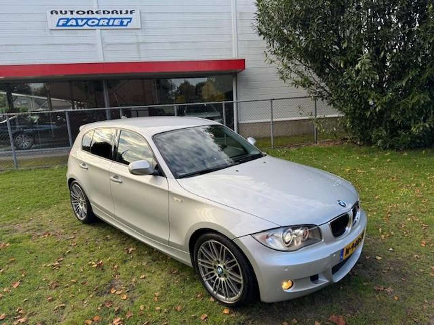 BMW 130 occasion | Hatchback | Grijs | in VAASSEN voor € 22.900,-