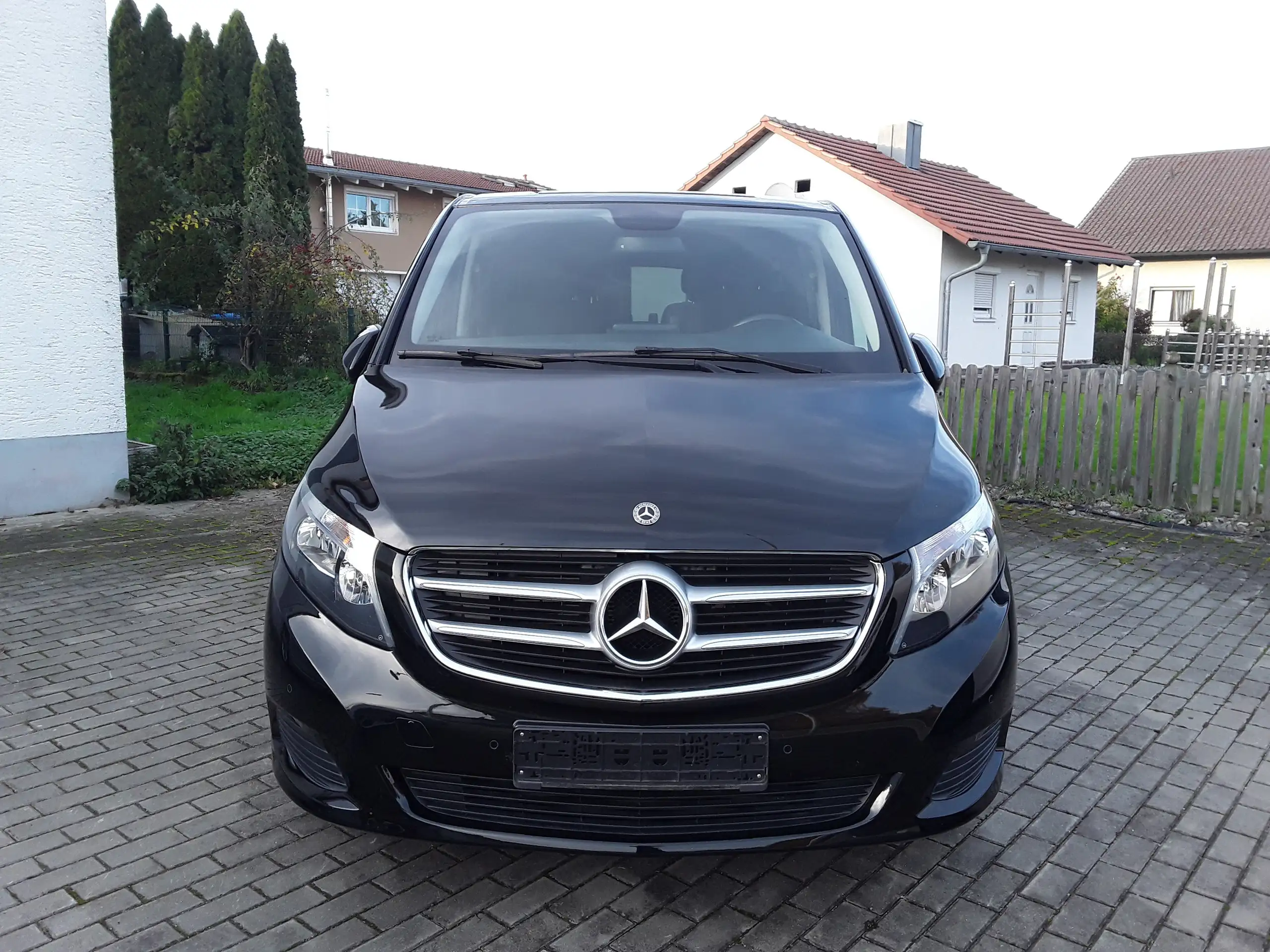 Mercedes-Benz V 220 d lang*V Klasse* 6 Sitzer*Automatic*, 2018, Diesel ...