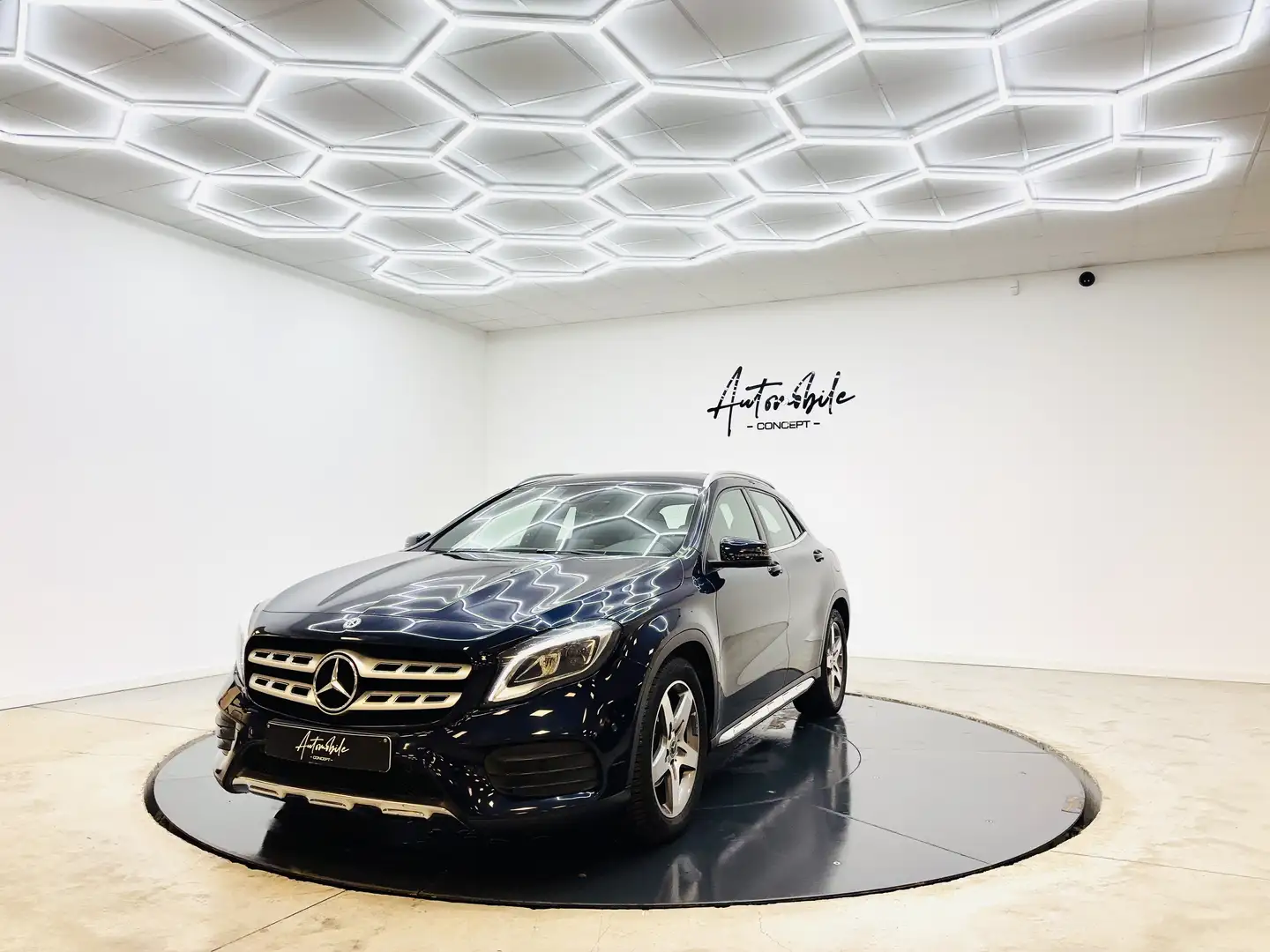 Mercedes-Benz GLA 200 SUV/4x4/Pick-Up en Bleu occasion à SERAING pour € ...