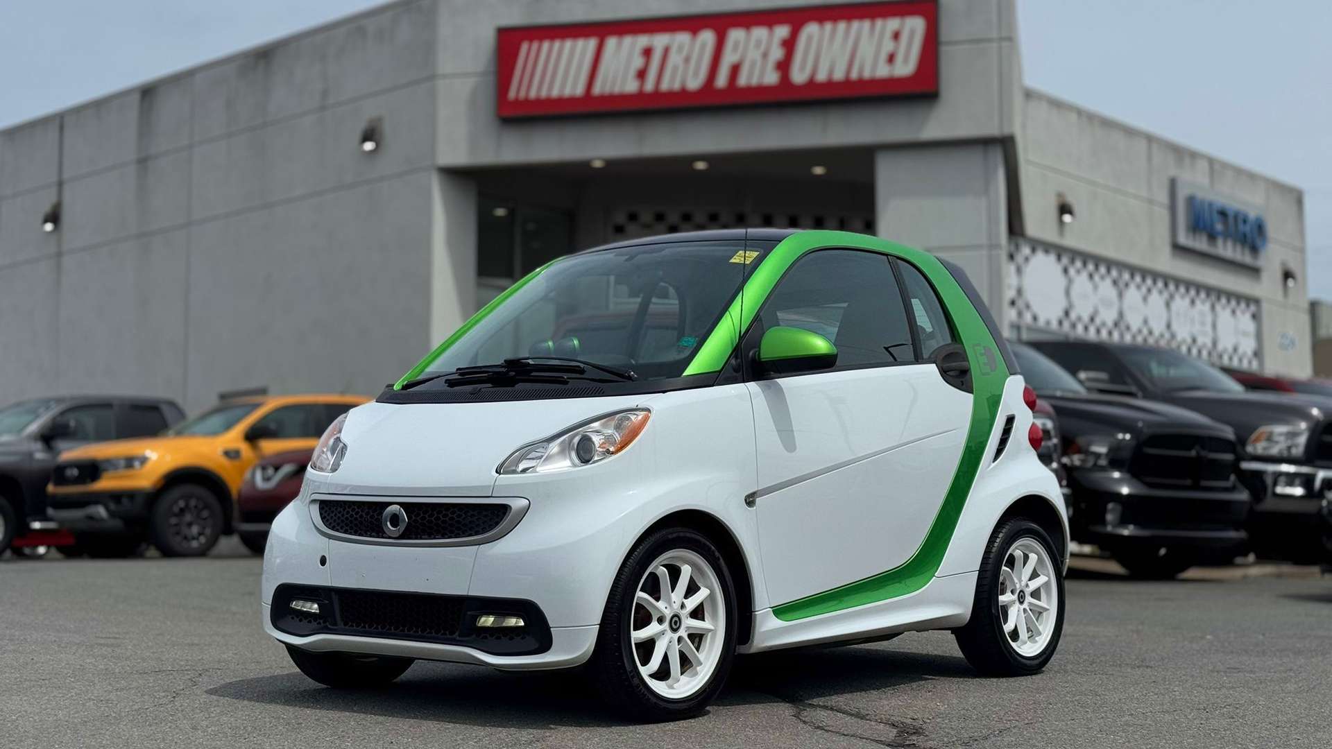 2016 smart forTwo | $ 7,990 | 113,000 km | Electric Coupe for sale by ...