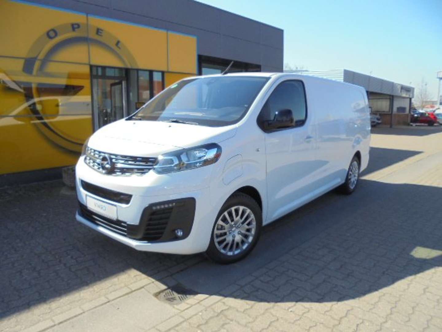Opel Vivaro-e Transporter in Weiß vorführfahrzeug in Hagenow für € 42.980