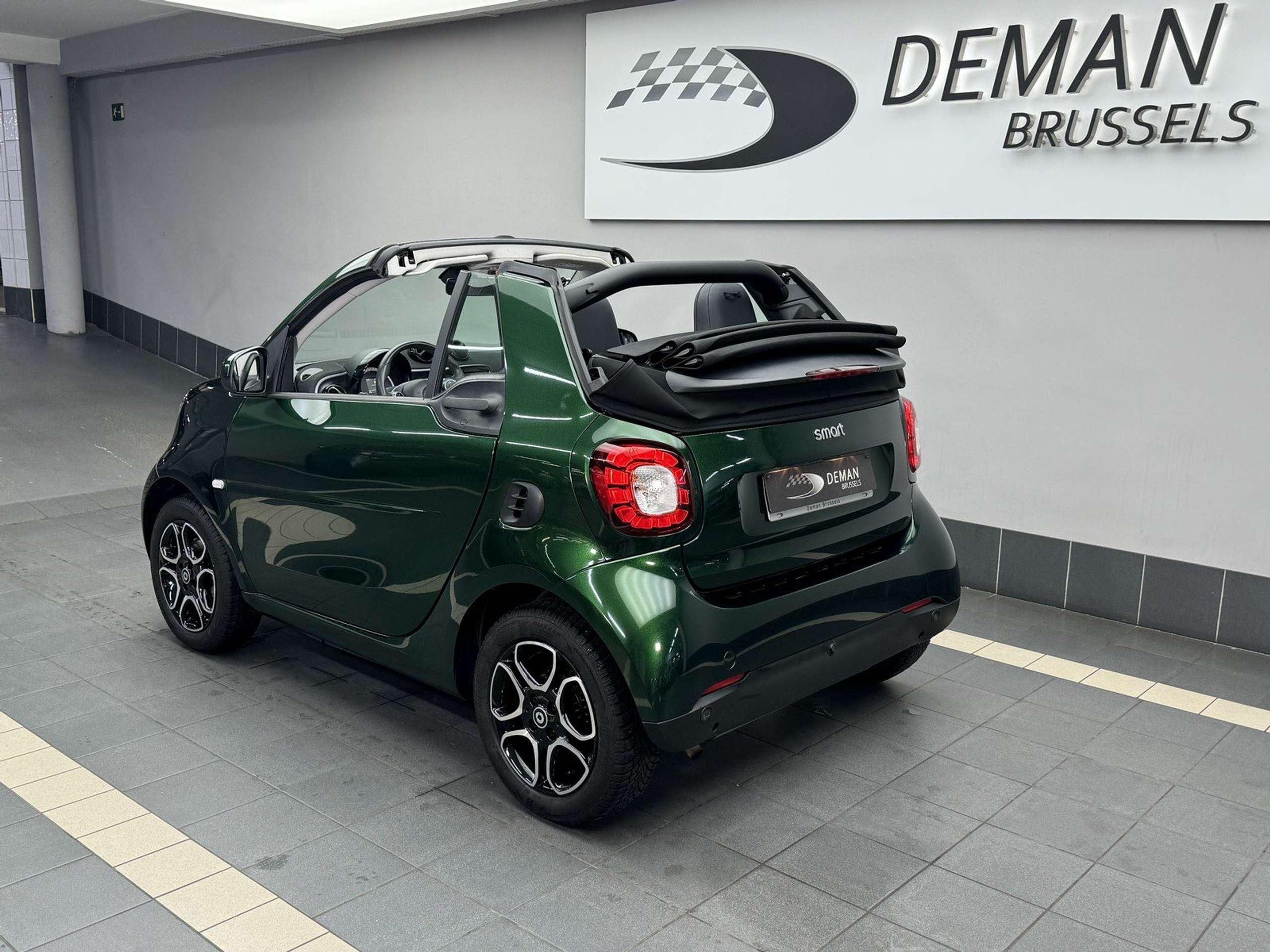 smart forTwo Cabrio *Prime*Cuir Sièges chauffants *90 cv* | Deman ...