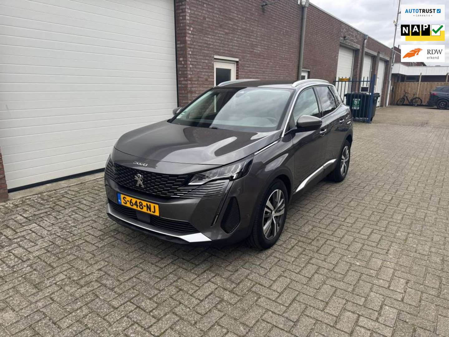 Peugeot 3008 occasion | SUV/Off-Road/Pick-Up | Grijs | in VELDEN voor € ...
