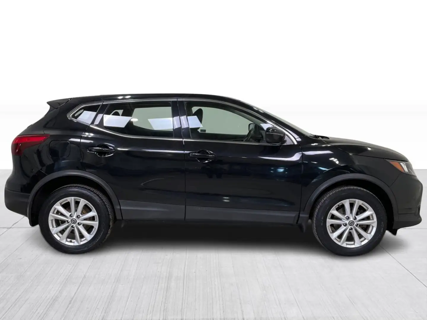 2019 Nissan Qashqai | $ 12,999 | 164,648 km | Gasoline SUV for sale by ...