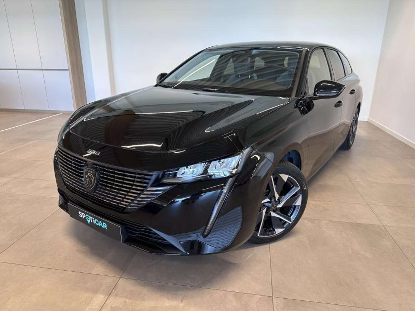 Peugeot 308 Break en Noir occasion à Sint-Niklaas pour € 23 490