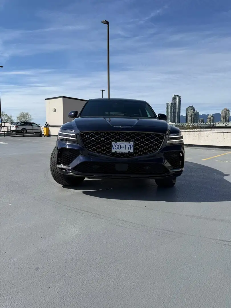 2025 Genesis GV80 | $ 99,990 | 5,569 km | Gas/Electric Hybrid Others ...