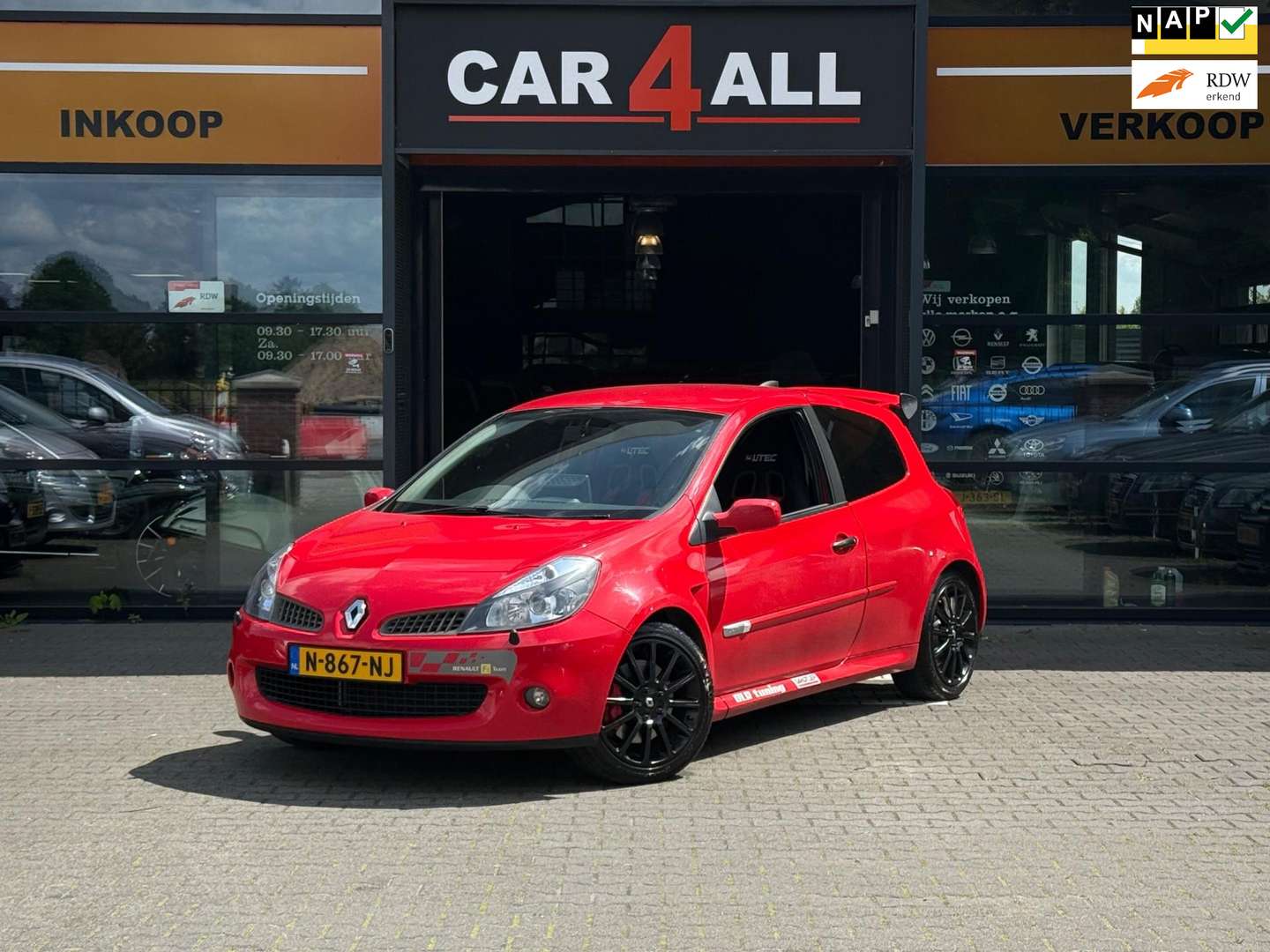 Renault Clio occasion | Hatchback | Rood | in Apeldoorn voor € 7.950