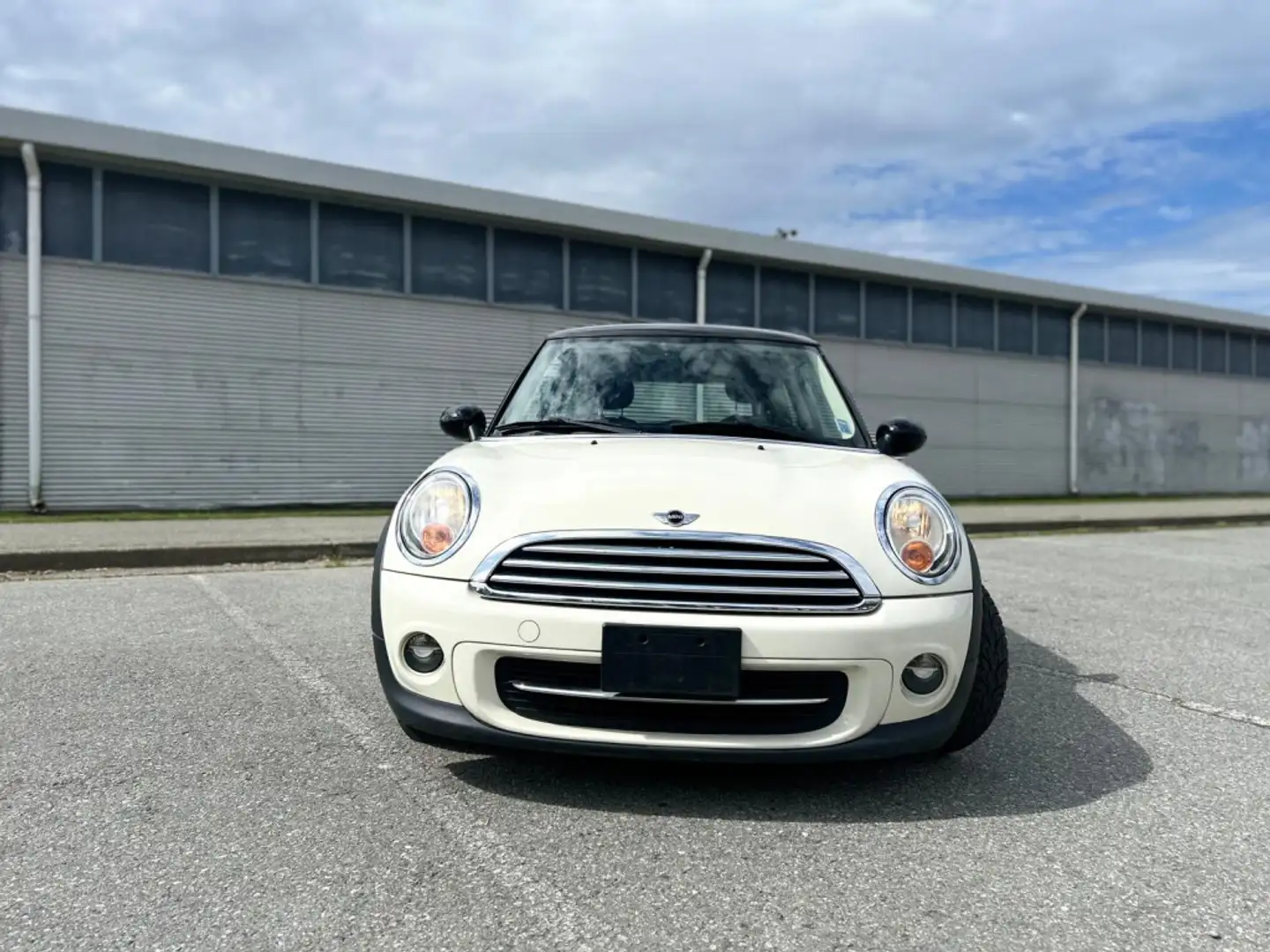 2011 MINI Cooper Hardtop | $ 7,300 | 95,000 km | Gasoline Hatchback for ...