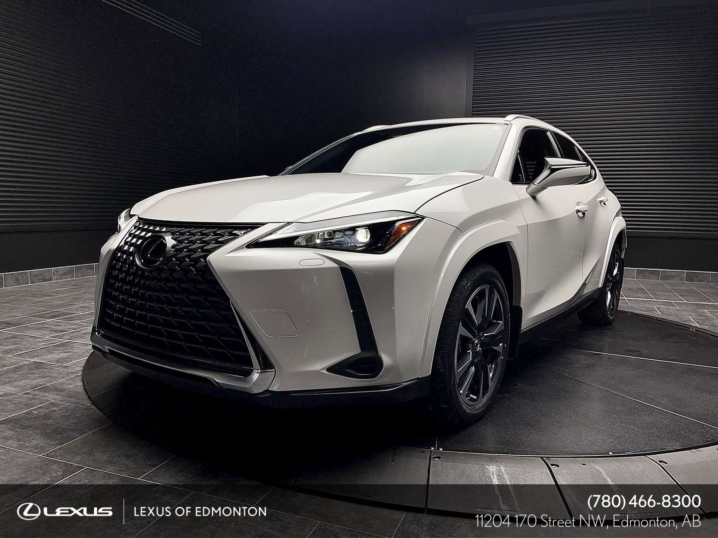 Lexus UX 2025 | 49 000 $ | 10 949 km | VUS à Hybride essence/électrique ...