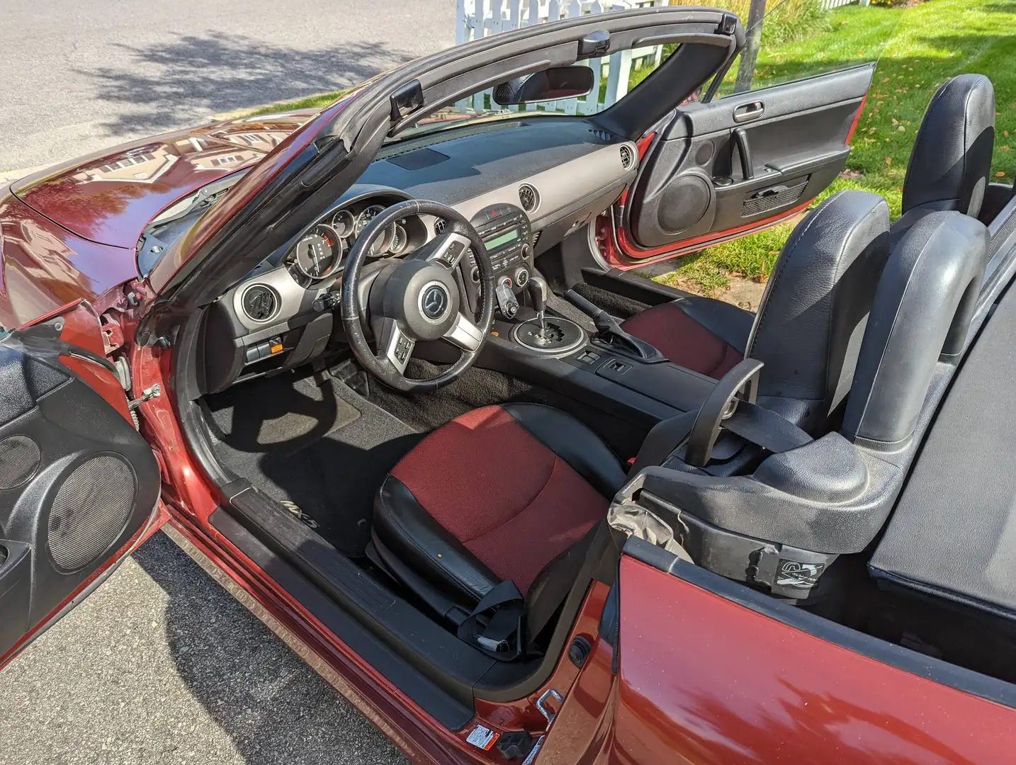 2011 Mazda MX-5 Miata | $ 15,500 | 76,000 km | Gasoline Convertible for ...