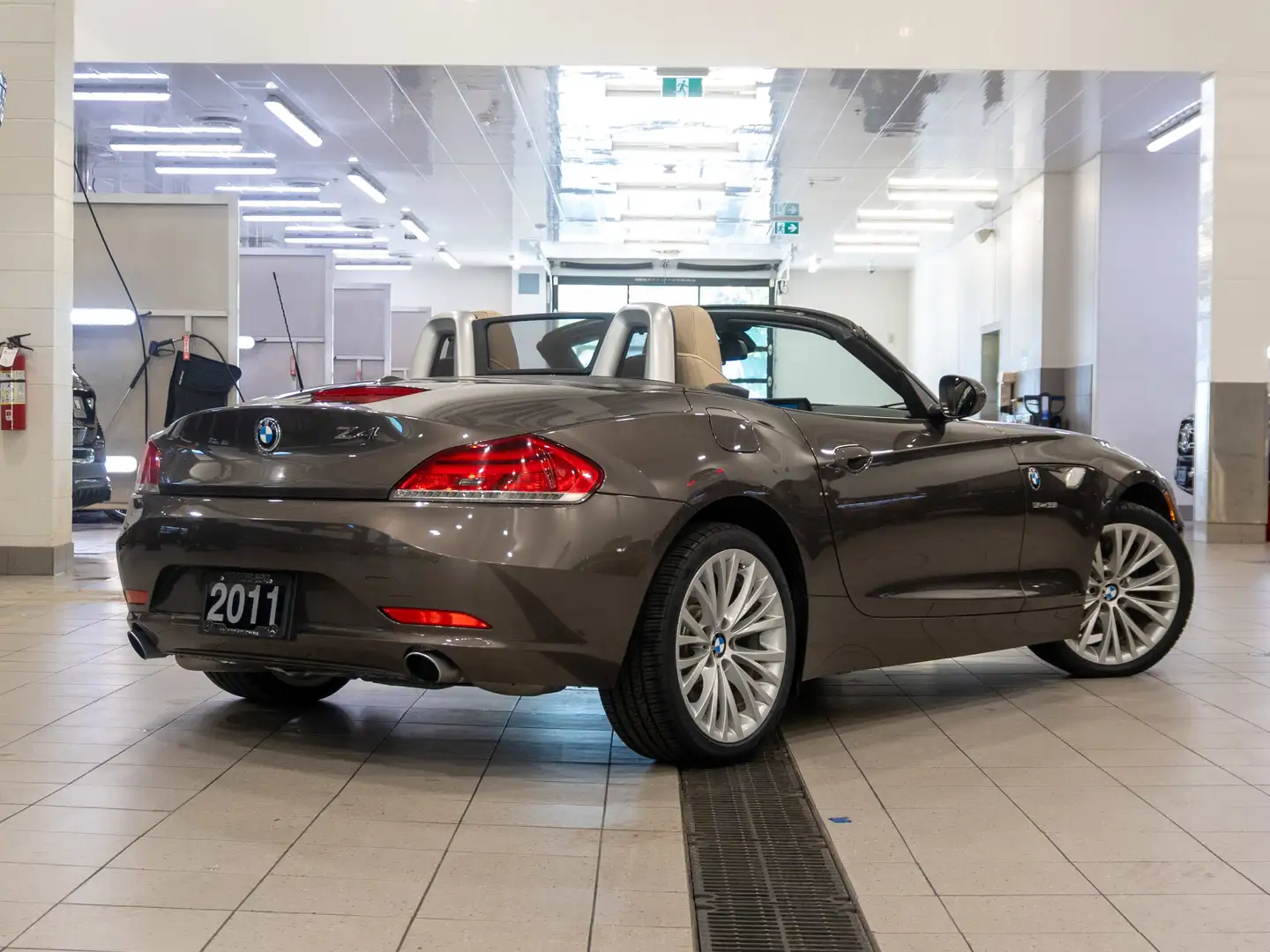 2011 BMW Z4 | $ 35,900 | 55,755 km | Gasoline Convertible for sale by ...
