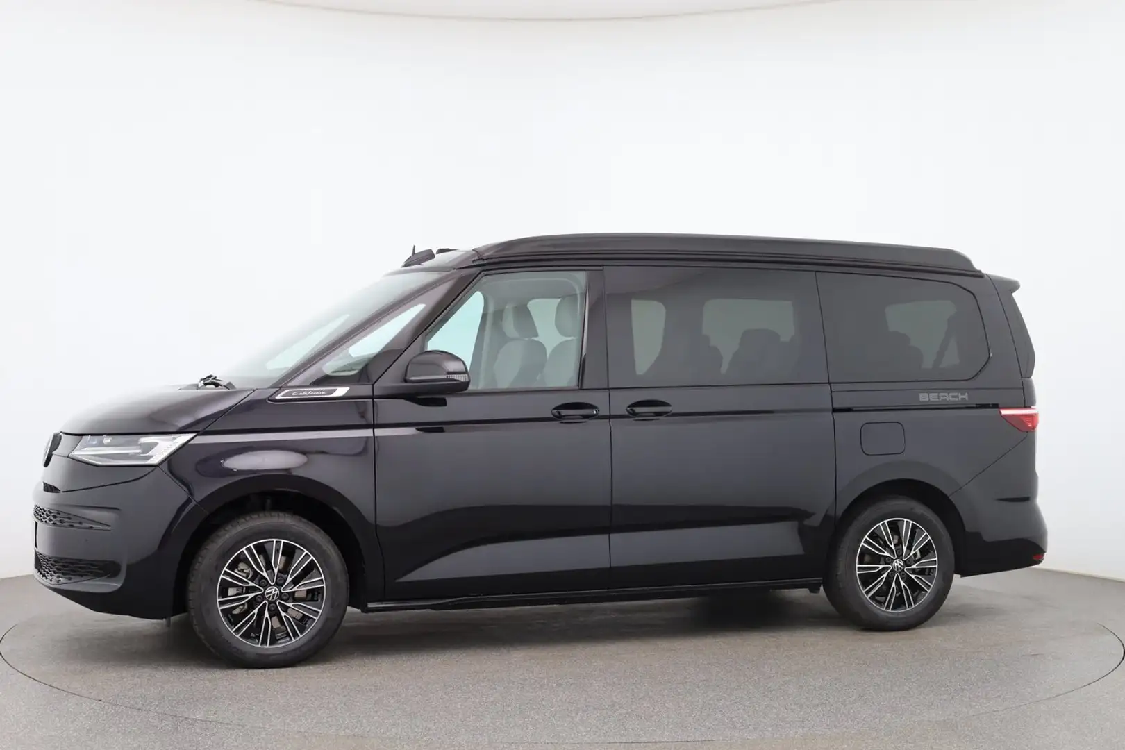 Volkswagen T6 California Transporter in Schwarz gebraucht in Reutte für ...