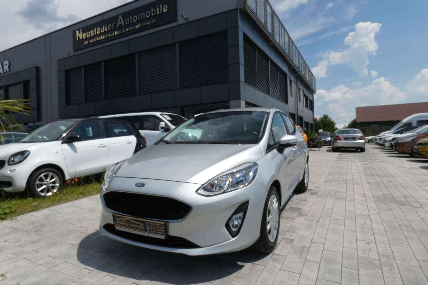 Ford Fiesta Kleinwagen in Silber gebraucht in Neustadt an der Weinstraße für € 10.750