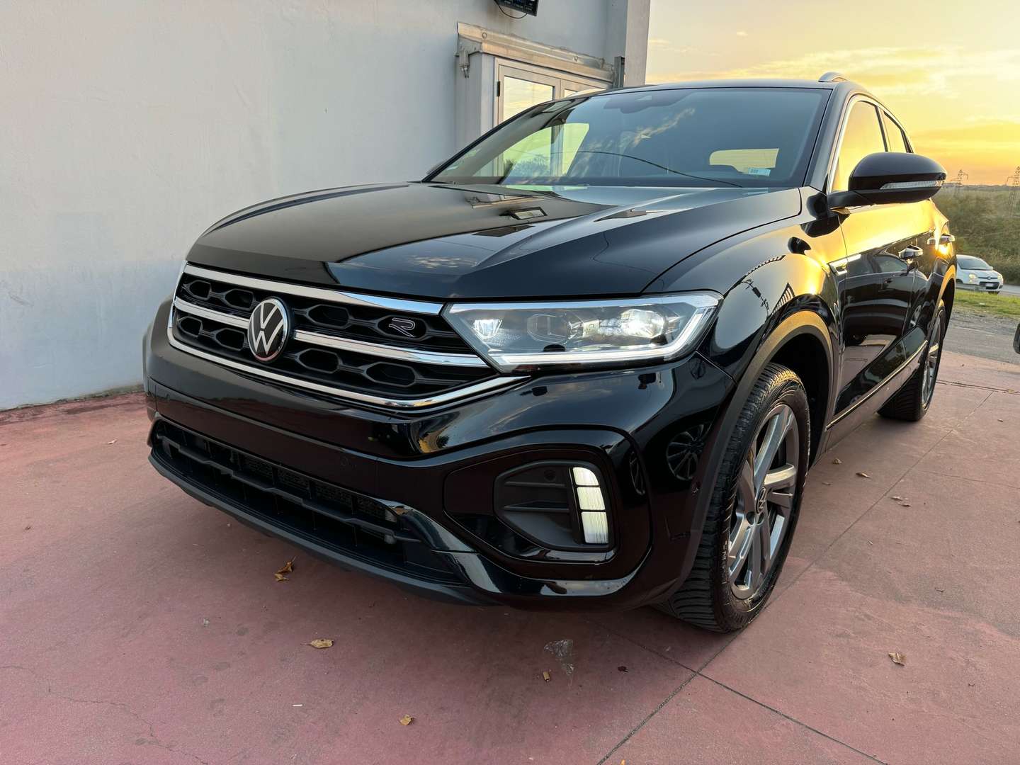 Volkswagen T-Roc usata a Drapia - VV per € 32.000,-