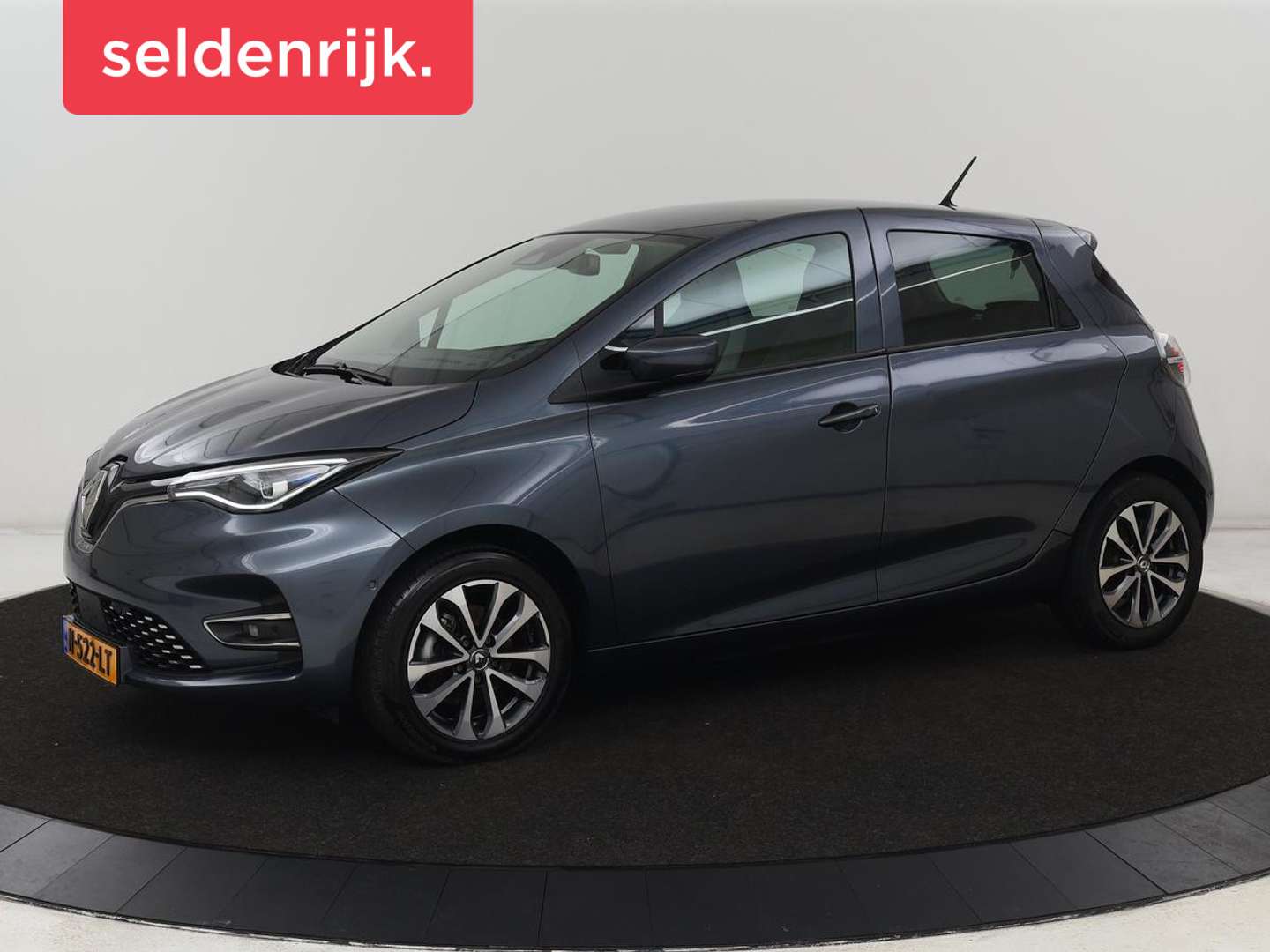 Renault ZOE occasion | Hatchback | Grijs | in HARDERWIJK voor € 12.900