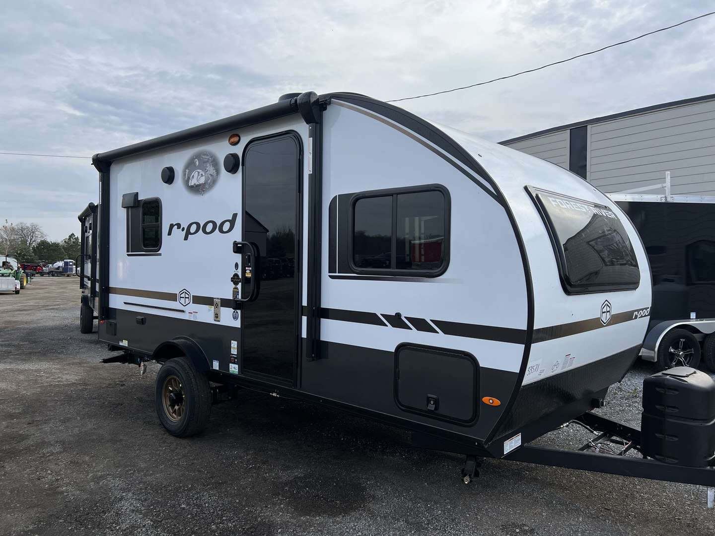 2025 Forest River R-POD 194 LIGHTWEIGHT CAMPER TRAVEL TRAILER ...