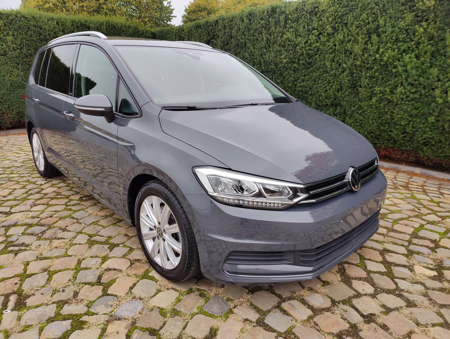 Volkswagen Touran Break in Grijs tweedehands in Wellen voor € 28.500