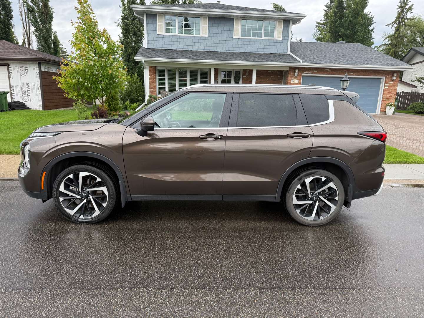 2023 Mitsubishi Outlander | $ 32,500 | 41,297 km | Gasoline SUV for ...