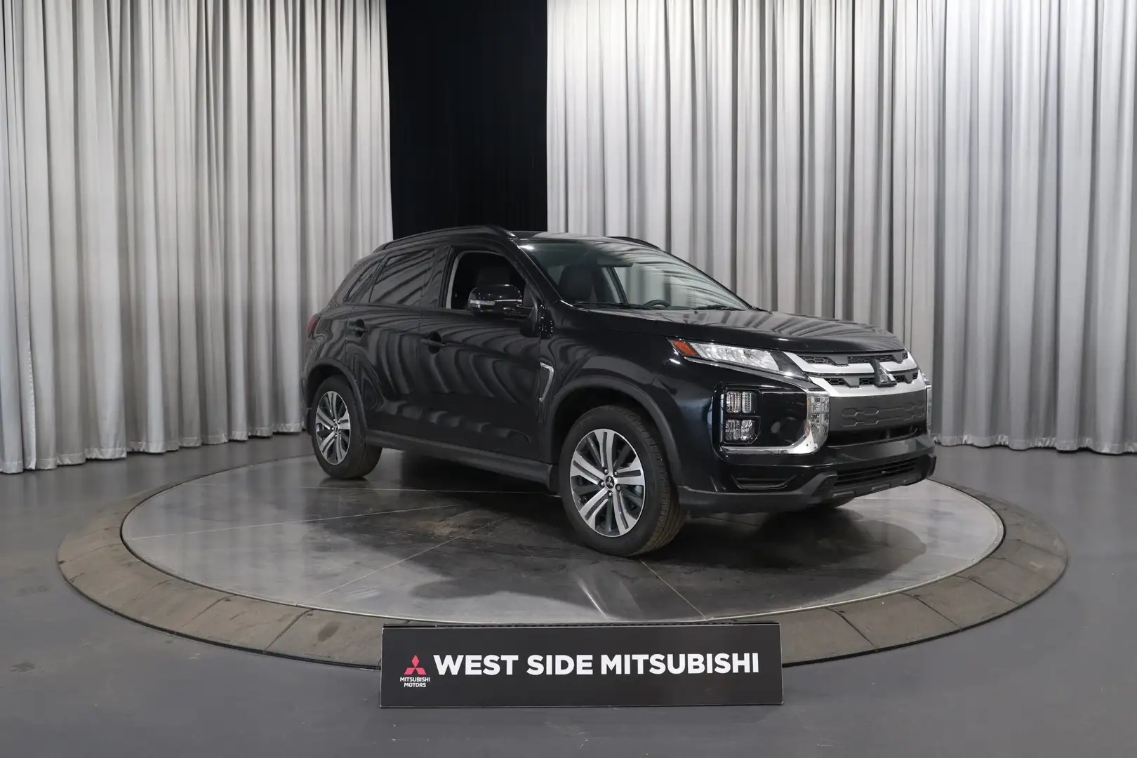 2024 Mitsubishi RVR | $ 26,995 | 12,617 km | Gasoline SUV for sale by ...