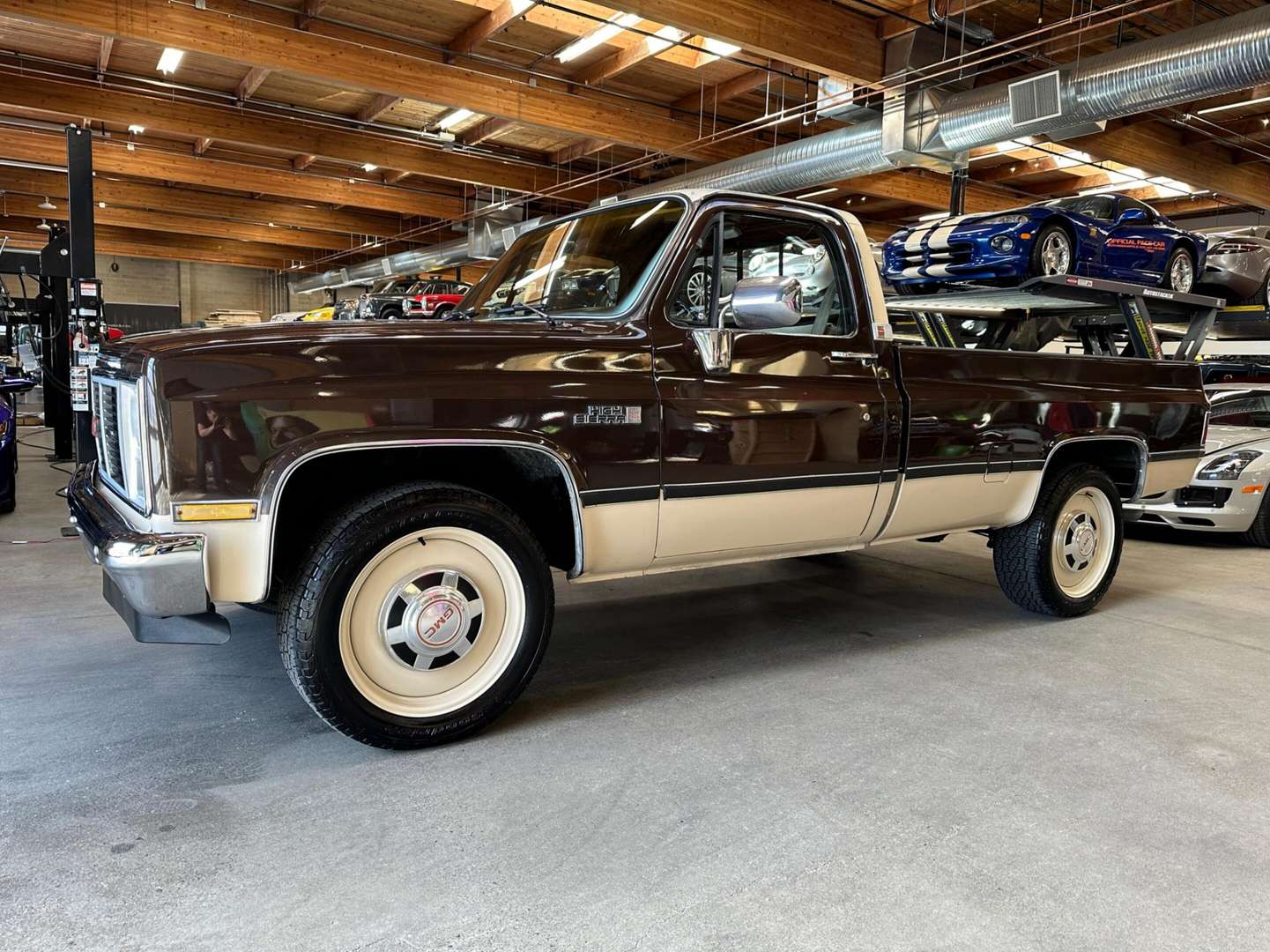 1985 GMC Sierra 2500 | $ 36,980 | 232,000 km | Gasoline Pick-up Truck ...