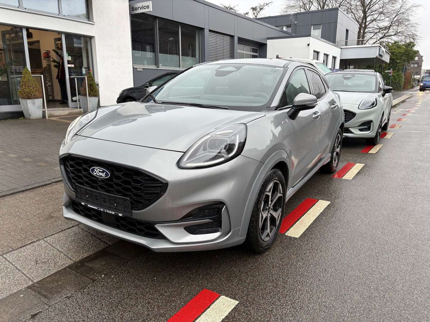 Ford Puma Limousine in Silber gebraucht in Krefeld für € 30.990
