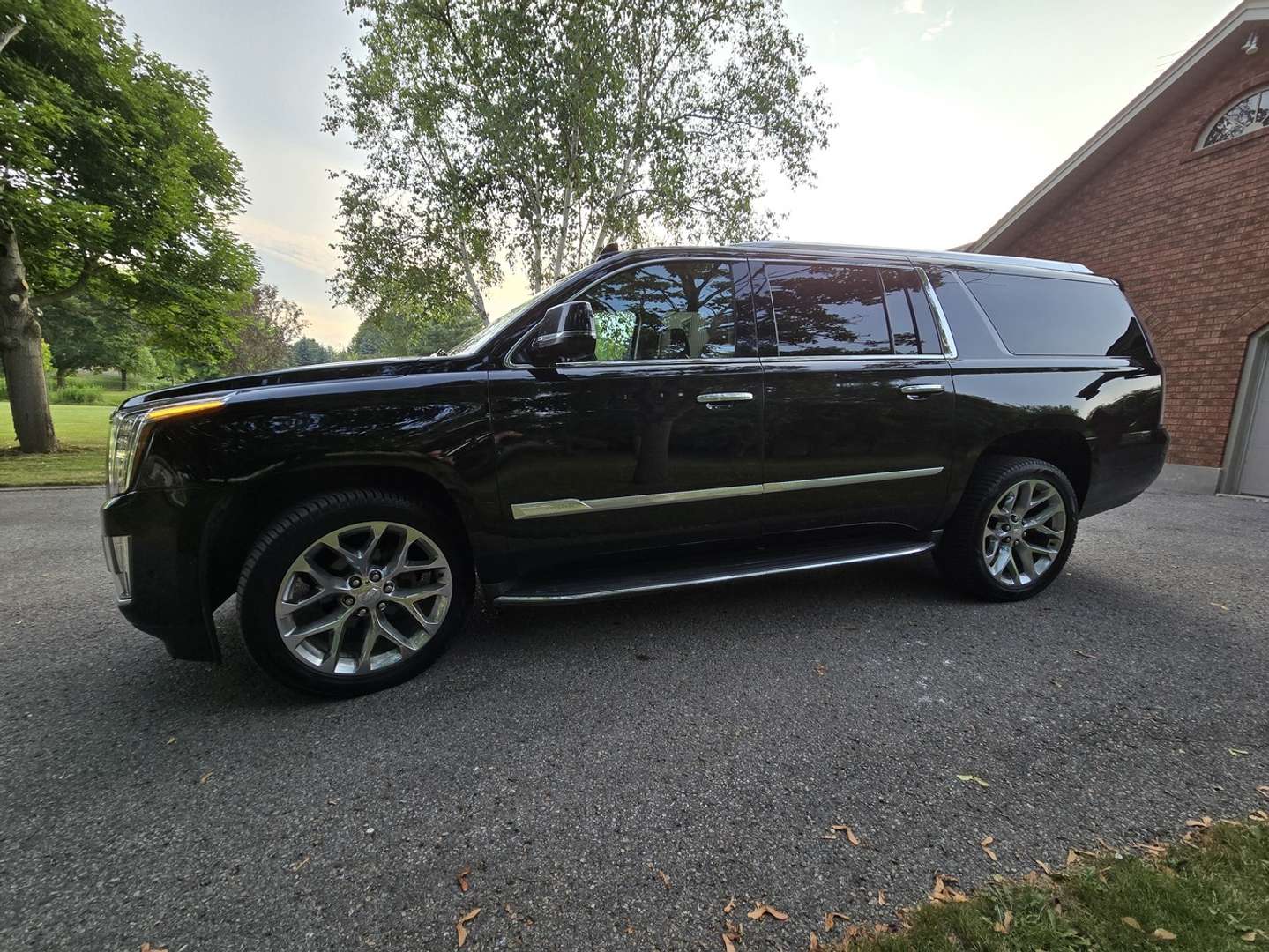 Cadillac Escalade 2017 | 34 900 $ | 192 000 km | VUS à Essence en vente ...