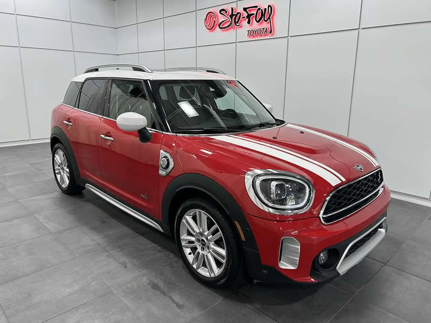 2023 MINI Countryman | $ 31,933 | 61,050 km | Gas/Electric Hybrid ...