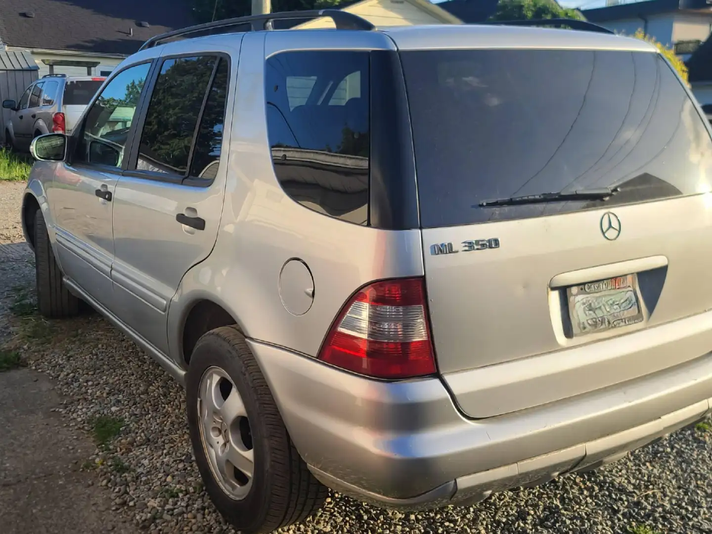 2004 Mercedes-Benz M-Class | $ 4,000 | 212,000 km | Gasoline SUV for ...