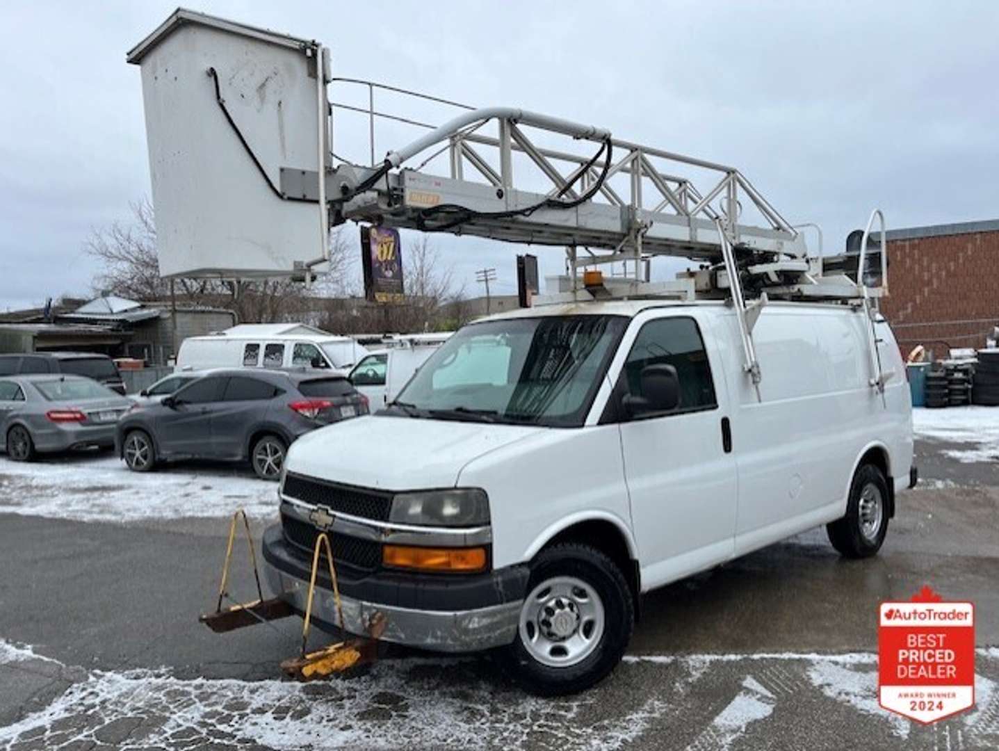 2012 Chevrolet Express 3500 | $ 29,990 | 180,000 km | Flex Fuel Minivan ...