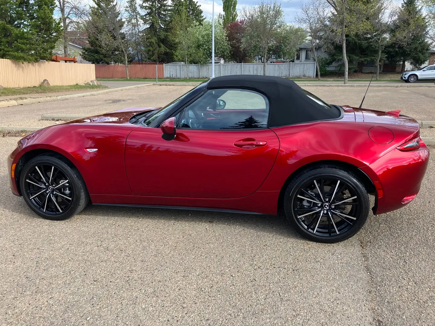 2024 Mazda MX-5 Miata | $ 39,995 | 13,500 km | Gasoline Convertible for ...