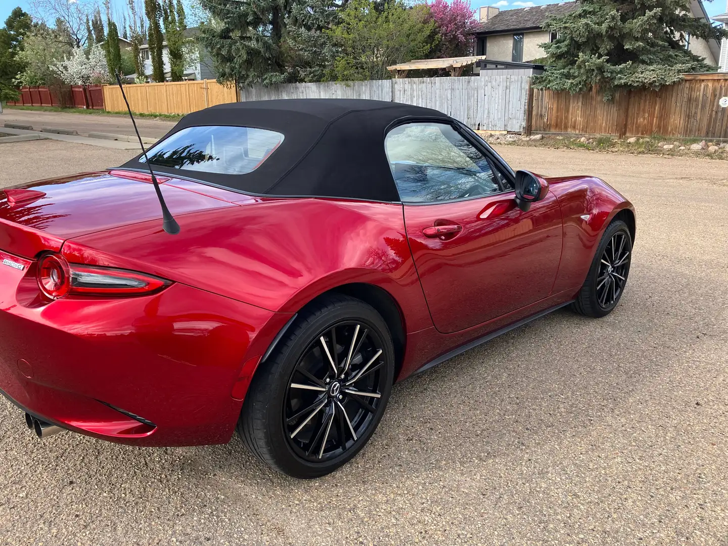 2024 Mazda MX-5 Miata | $ 39,995 | 13,500 km | Gasoline Convertible for ...