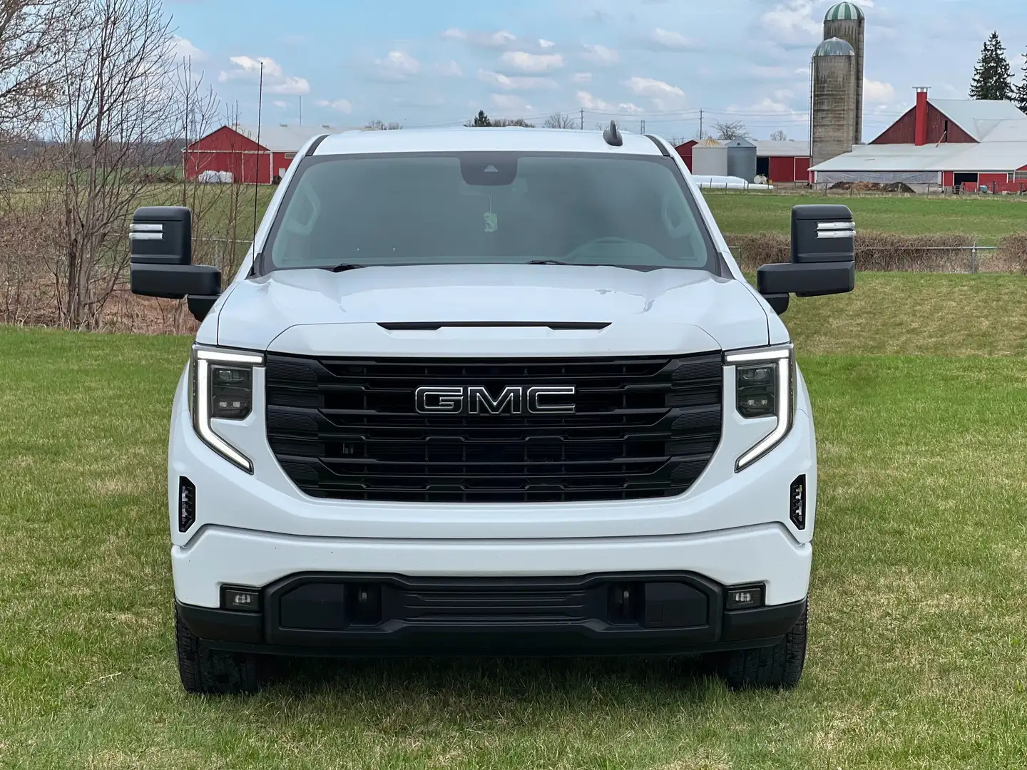 2024 GMC Sierra 1500 | $ 53,498 | 41,742 km | Gasoline Pick-up Truck ...